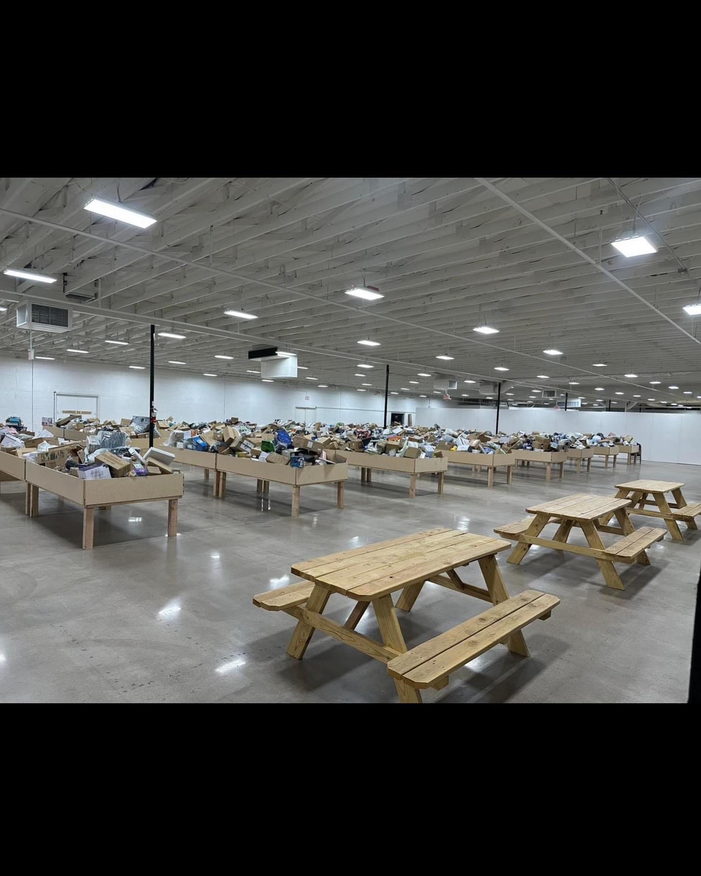 Top 11 Bin Stores in Phoenix, AZ for Affordable Finds