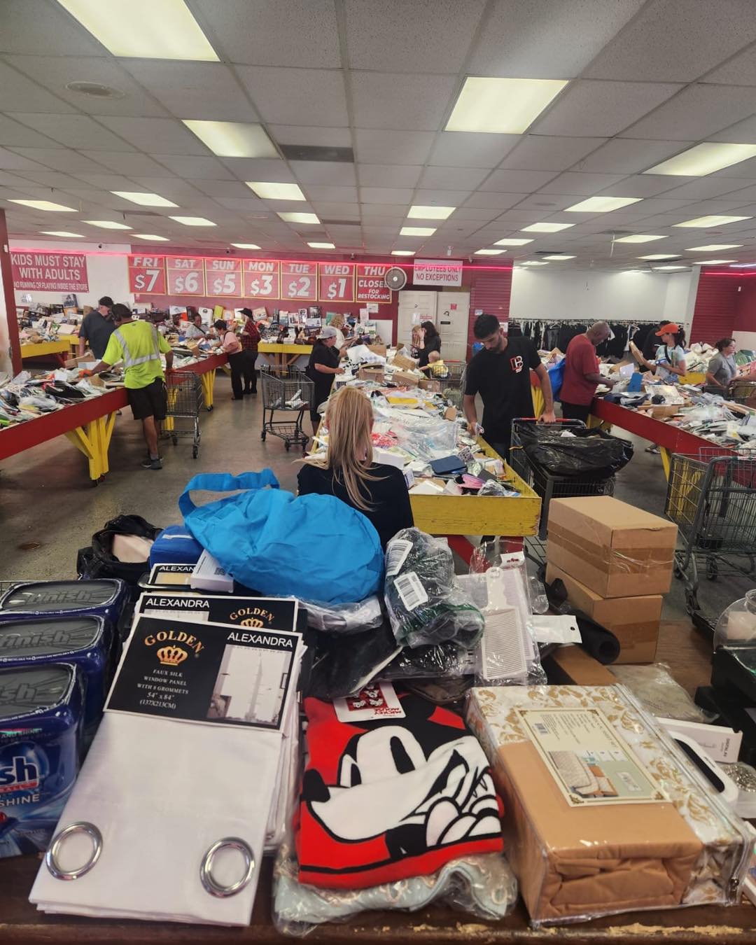 Bin Stores in Hemet, CA