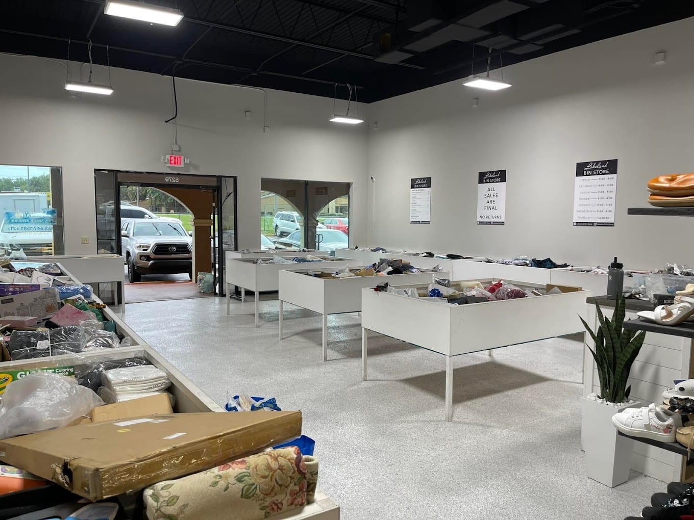 46 Bin Stores In Florida